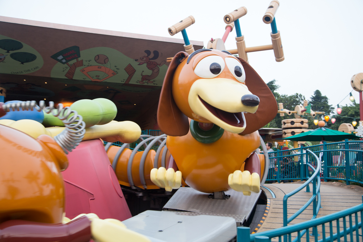 Slinky Dog Spin Hong Kong Disneyland - 4 All Things Disney